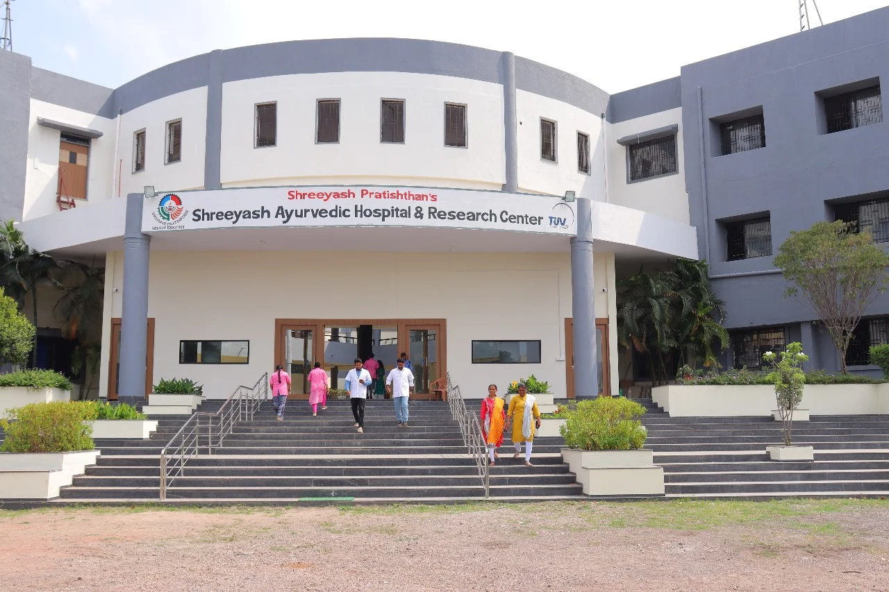 SHREEYASH AYURVEDIC HOSPITAL AND RESEARCH CENTER